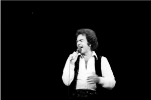 Neil Diamond opens up about his heartbreaking diagnosis in new ...